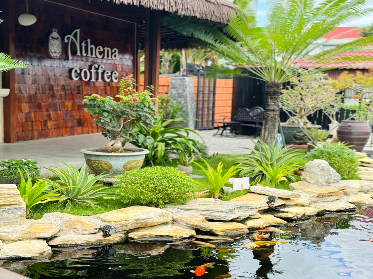 Khám Phá Không Gian Mái Rơm Nhân Tạo Đẹp Nhất 2025 Tại ATHENA COFFEE ...